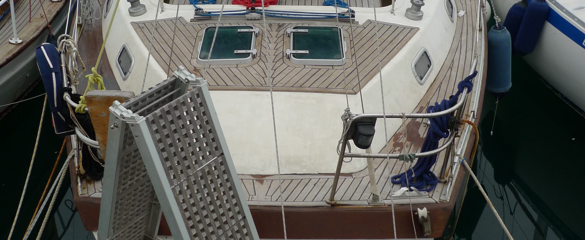 Colvic Countess 37 – 1987 built - Yacht Charter in Greece - Yacht Sales ...