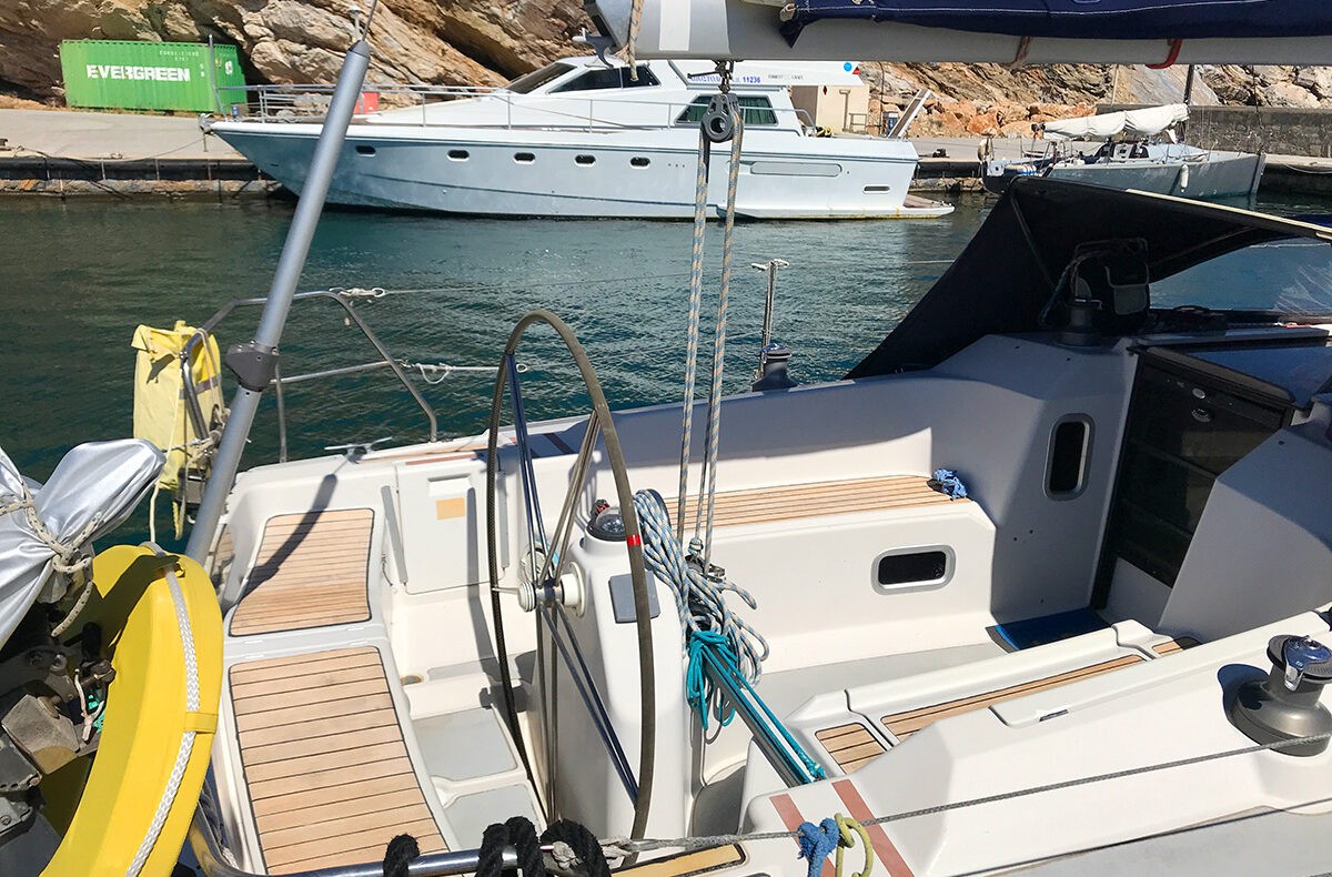 Dehler 36 JV – 2002 built - Yacht Charter in Greece - Yacht Sales ...